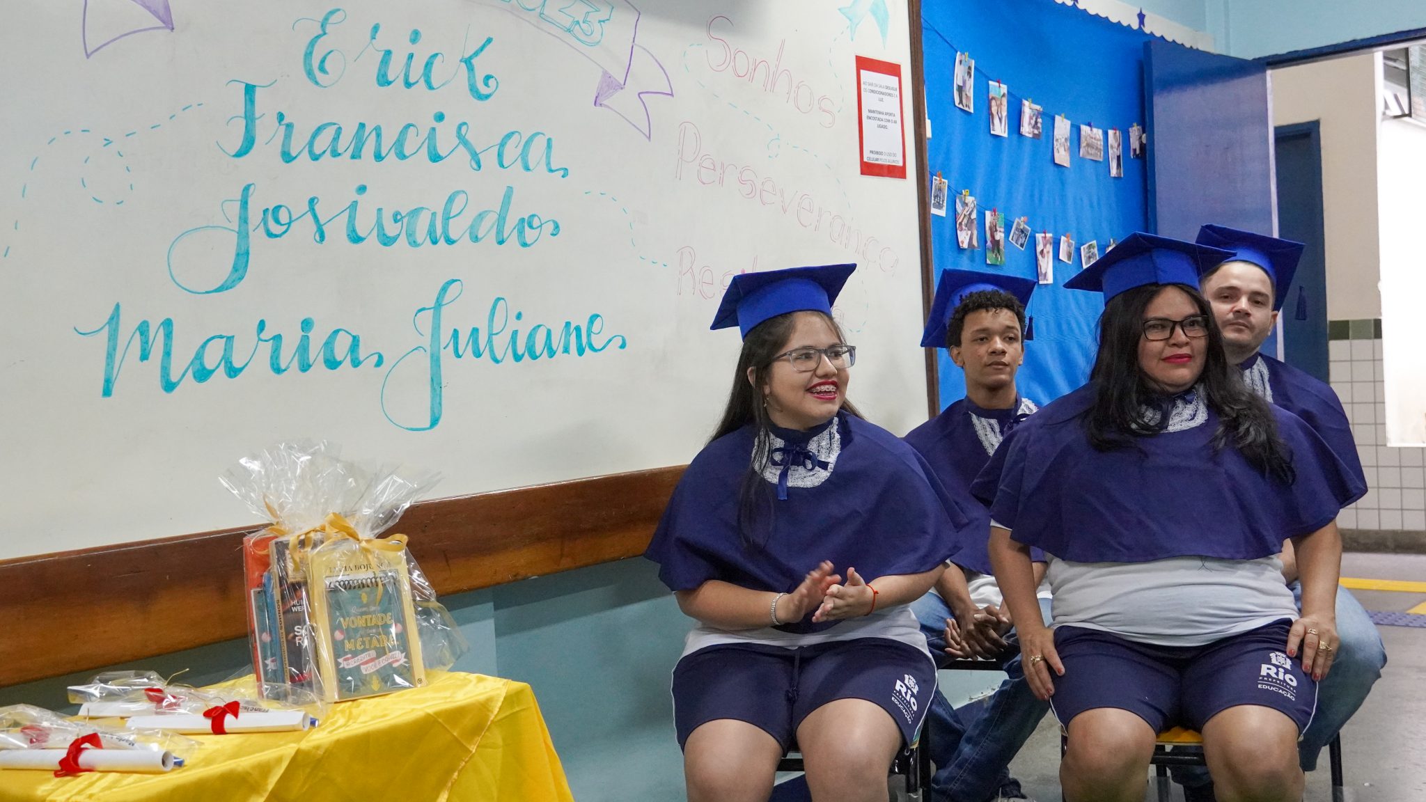 Educação de Jovens e Adultos reforça laços entre mãe e filha ...