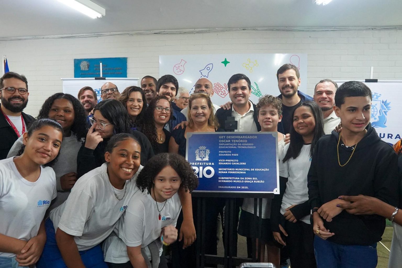 EJA - Educação de Jovens e Adultos - Secretaria Municipal de Educação